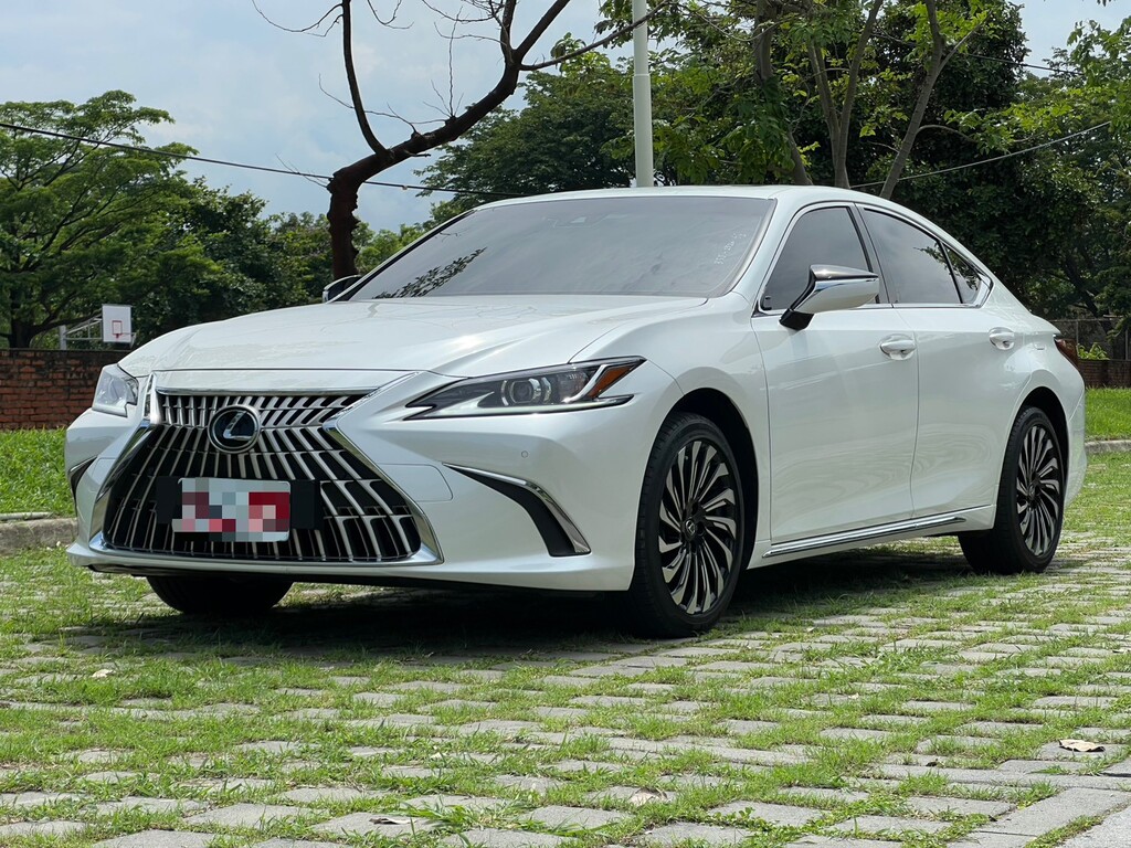 LEXUS凌志,2024年,ES200,二手中古車,136.8萬,2.0L,屏東縣,鼎陞汽車｜HOT大聯盟